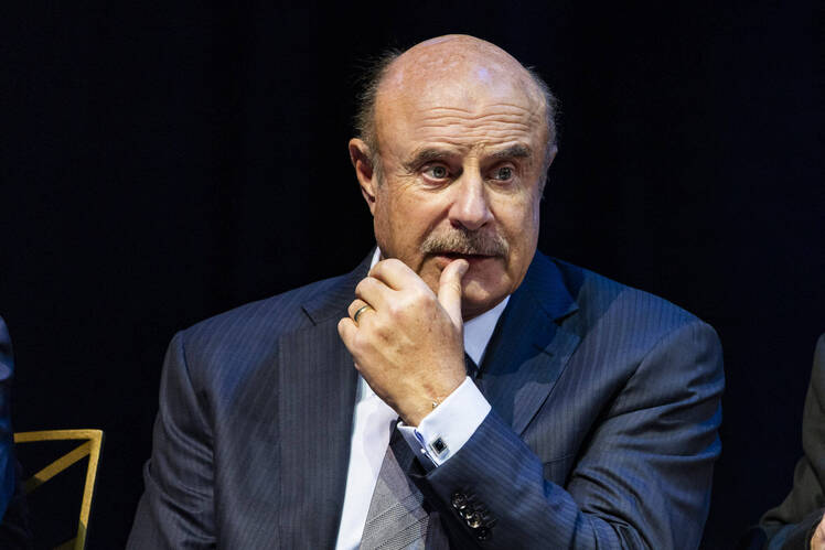 Dr. Phil McGraw Takes the Stand in $500 Million Bankruptcy Battle With ...
